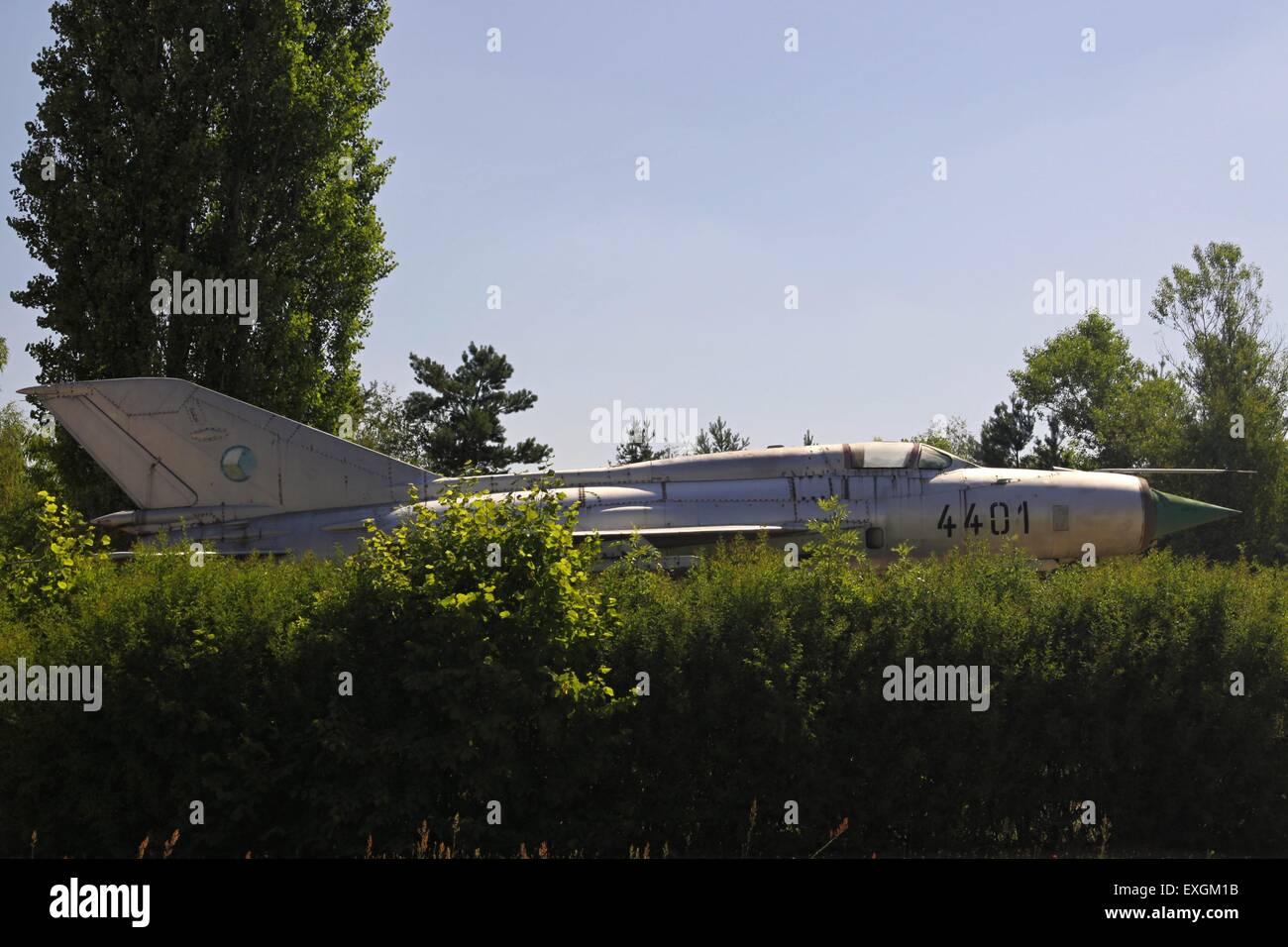 Old mig jet fighter plane hi-res stock photography and images - Alamy