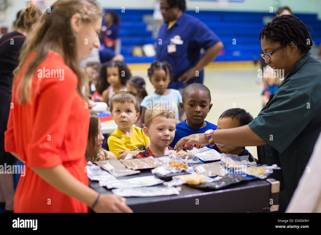 Students attending the Joint Base Anacostia-Bolling (JBAB) summer camp ...