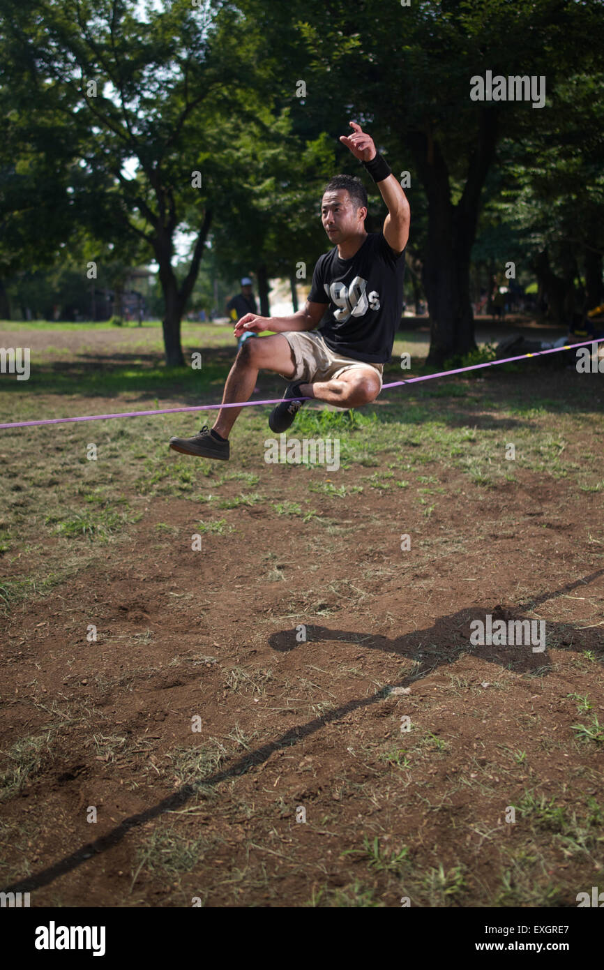 Slackline Tricks