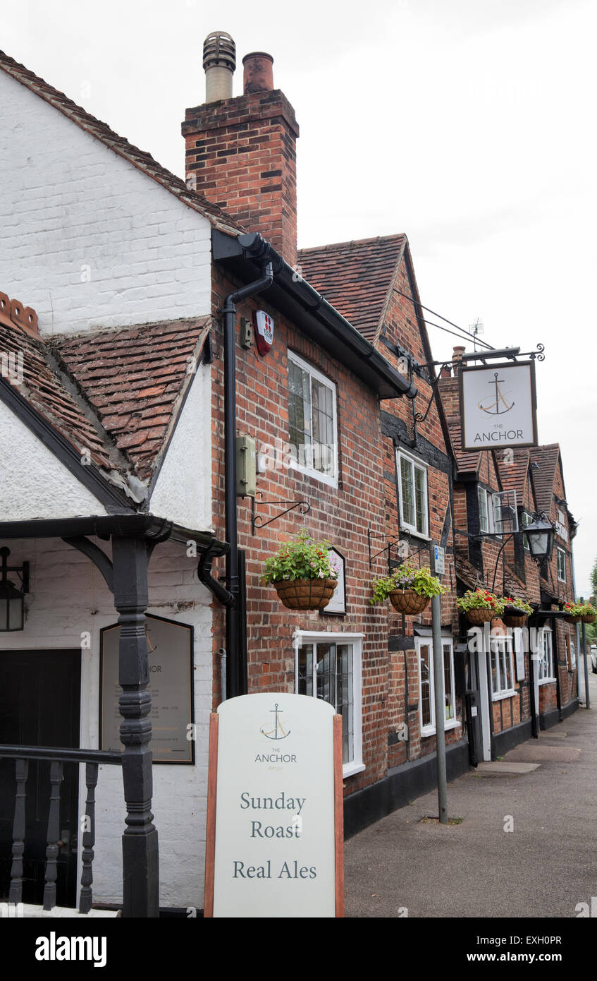 The Anchor Pub and Restaurant in Ripley High Street - GU23 UK Stock ...