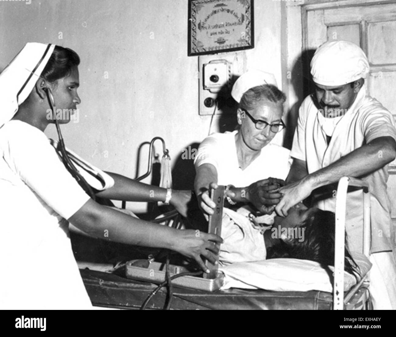 Vintage hospital delivery room hi-res stock photography and images - Alamy