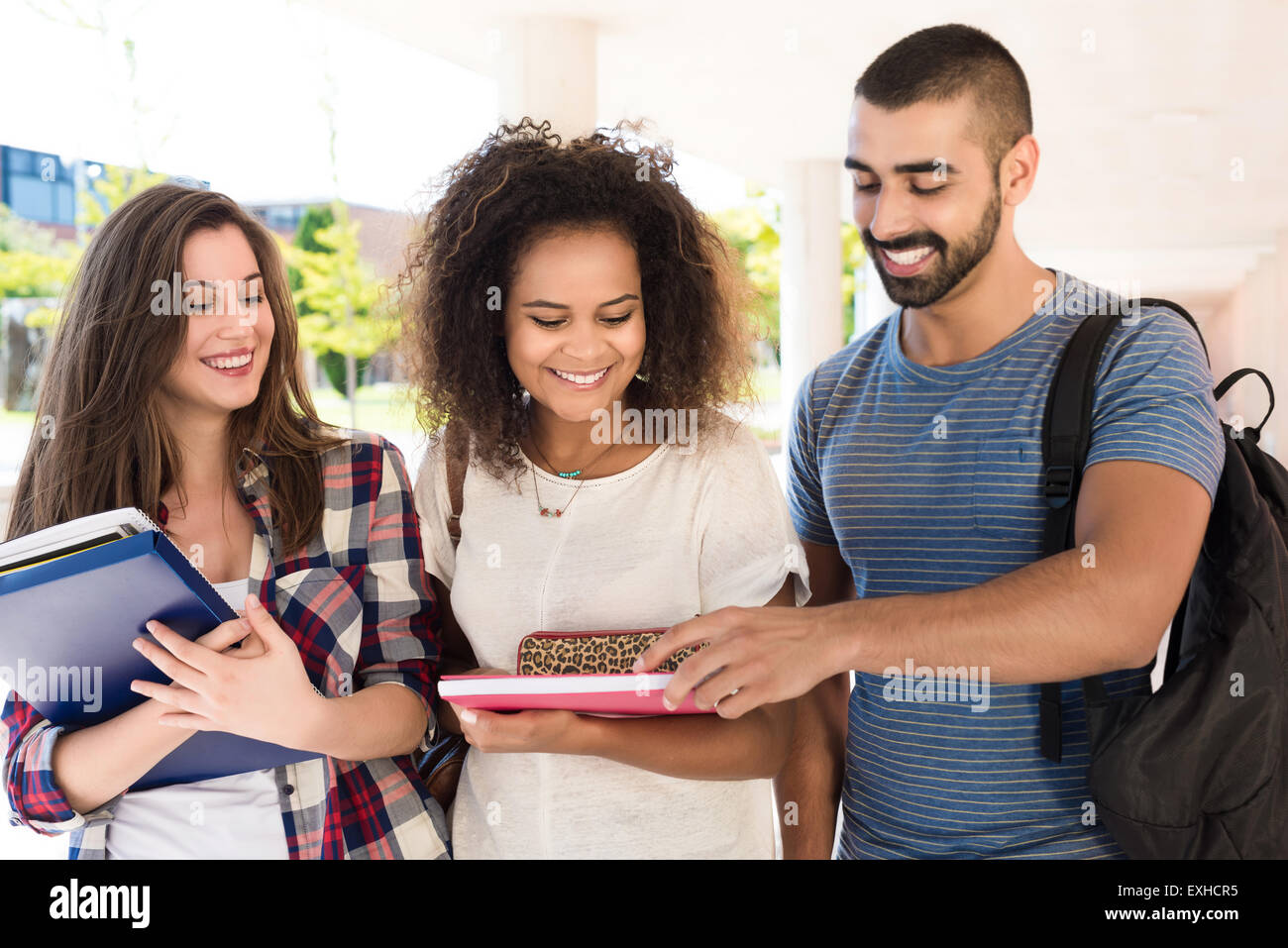 Group of students walking in University Campus Stock Photo - Alamy Group of students walking in University Campus Stock Photo - Alamy