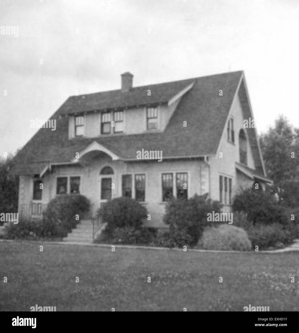 The Hachman home in Carstairs, Alberta, reflects Mennonite family life ...
