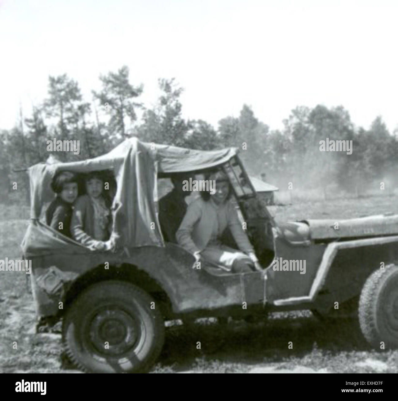 Calling lake alberta hi-res stock photography and images - Alamy