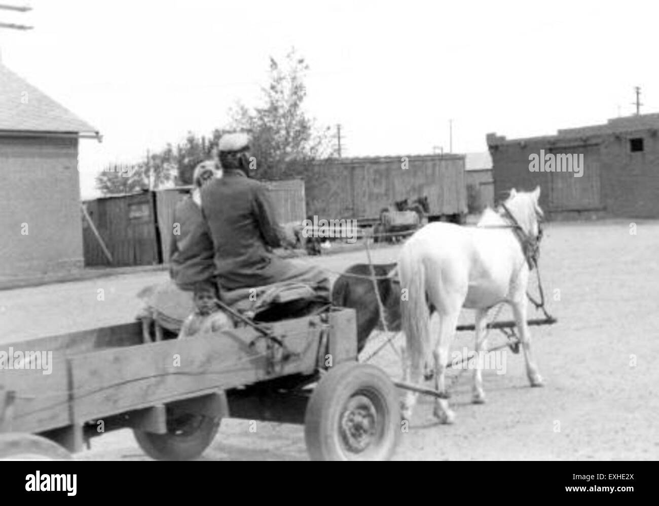 This photo captures a group of Native Americans in Winslow, Arizona ...