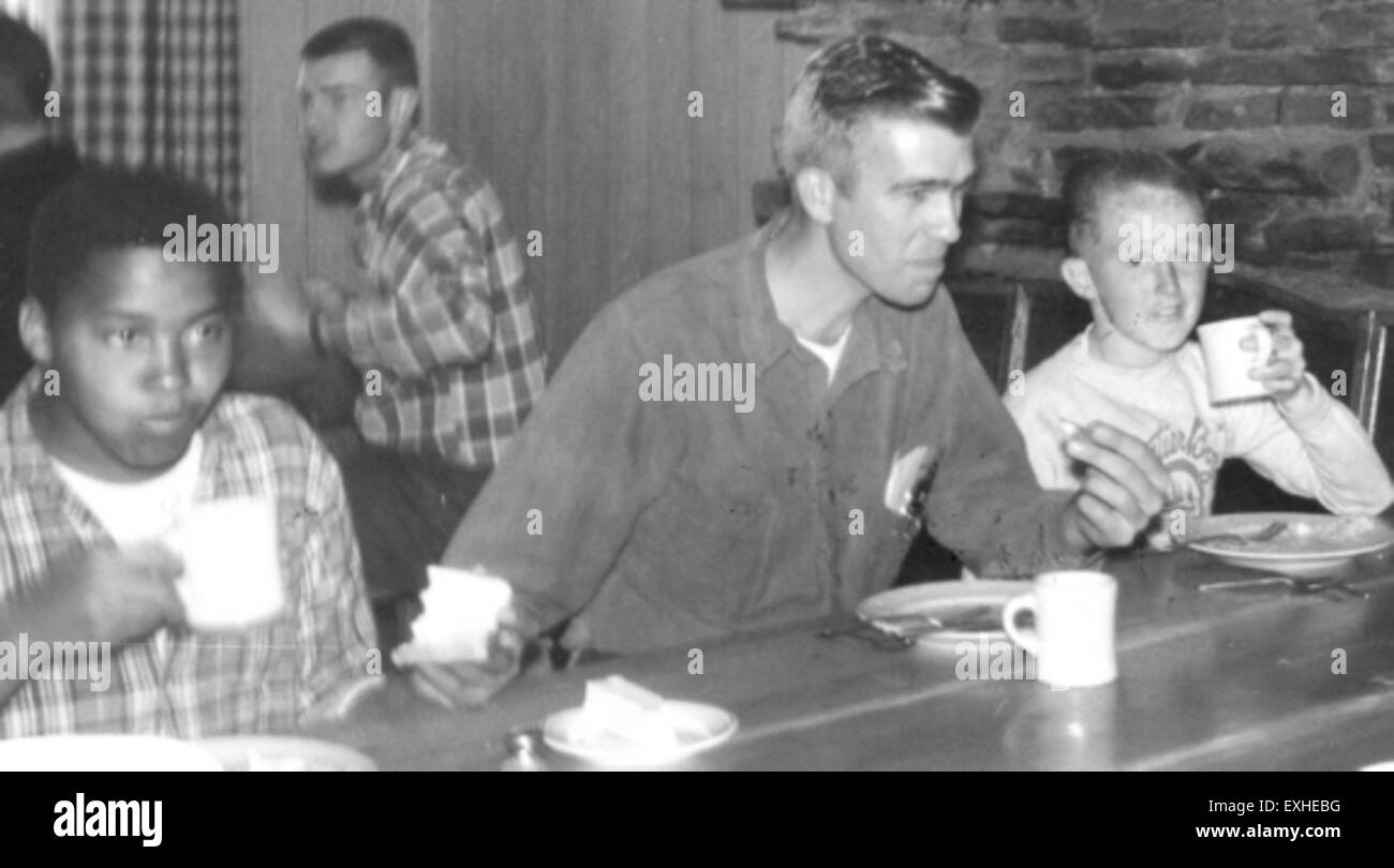 Divide field camp hi-res stock photography and images - Alamy