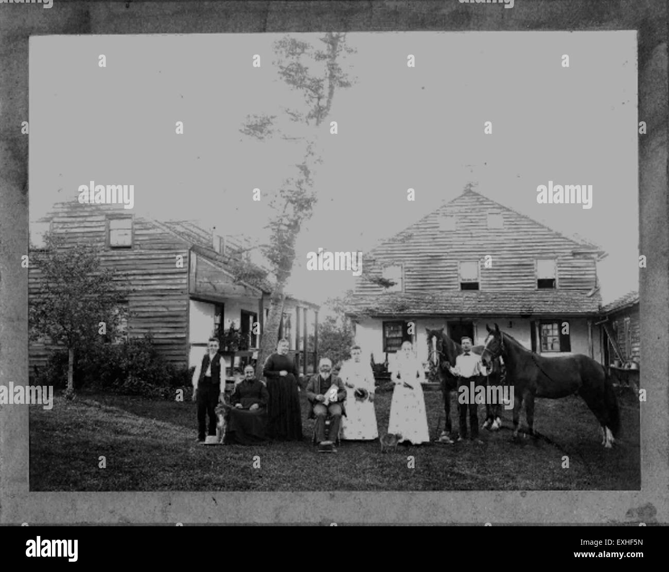 Canada family farm mennonite hi-res stock photography and images - Alamy