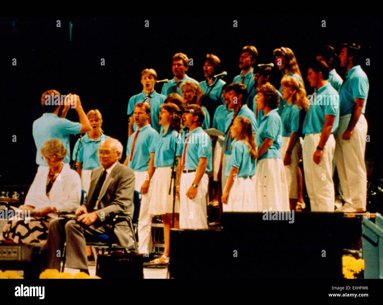 The Logos Choir, performing at the Mennonite World Conference in ...