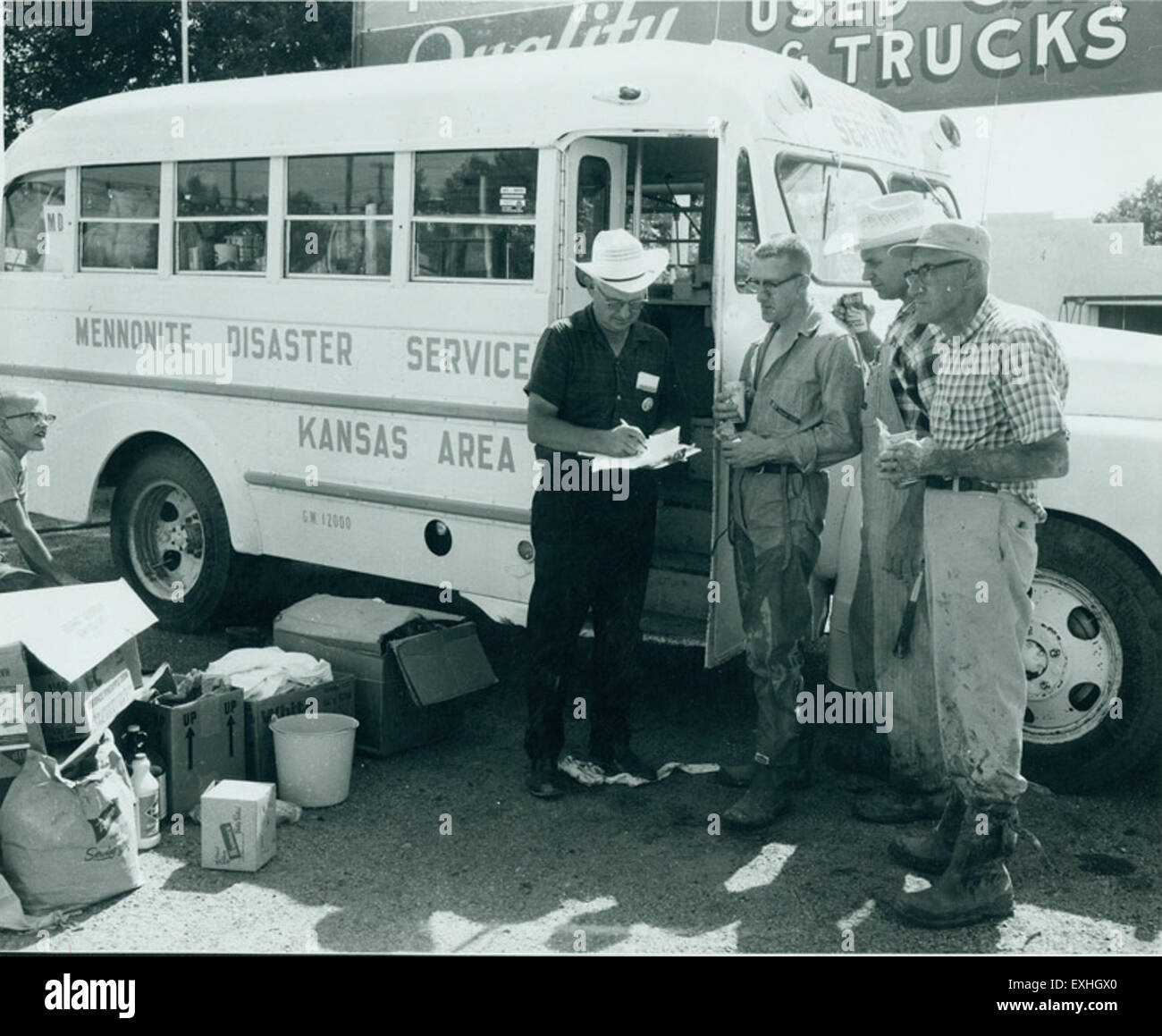 Mennonite Disaster Service group working the 1965 Newton, Kansas, flood ...