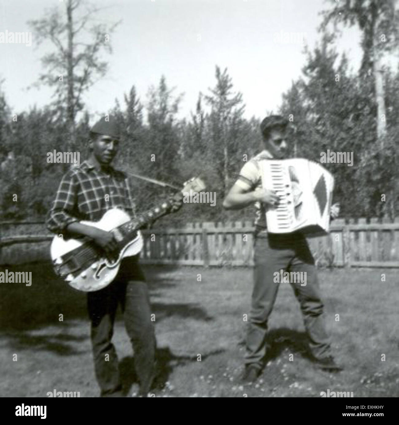 Calling lake alberta hi-res stock photography and images - Alamy