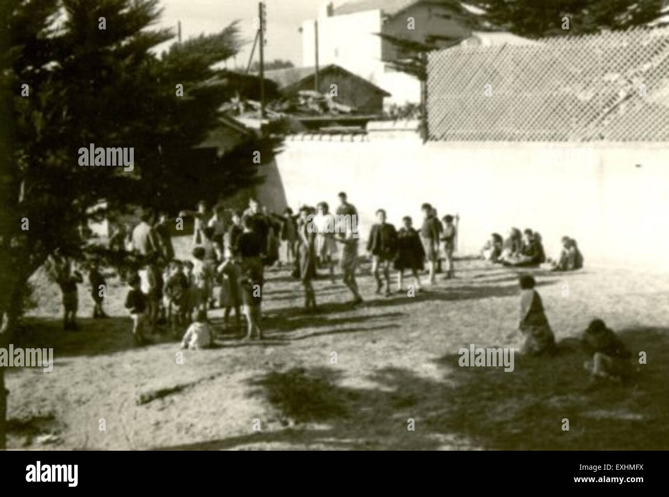 Children playing vintage outside hi-res stock photography and images ...