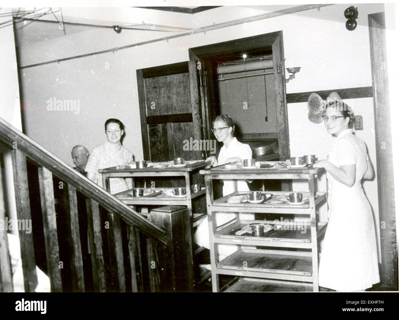 Vintage food serving hi-res stock photography and images - Alamy