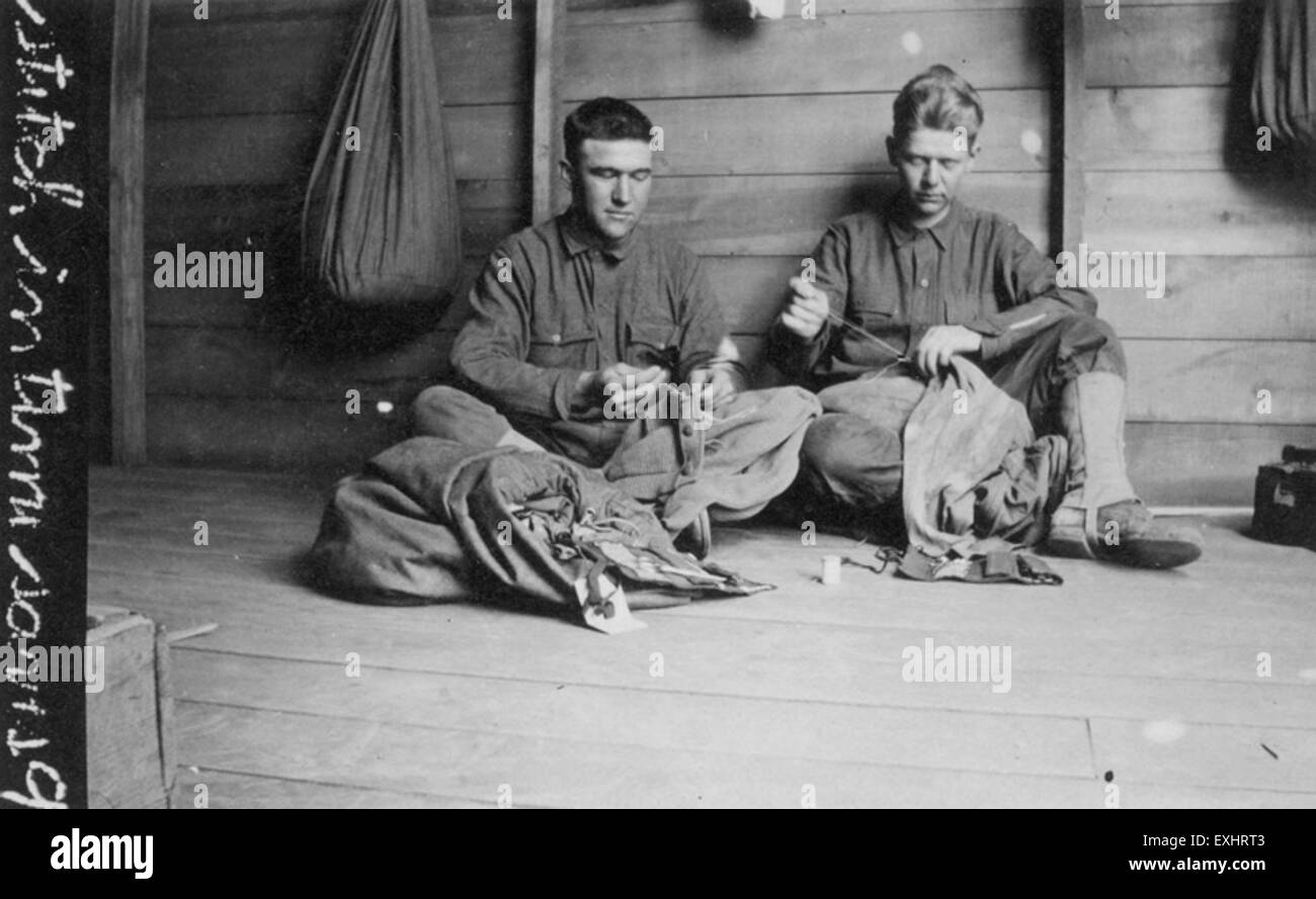 Continental army soldiers in hi-res stock photography and images - Alamy