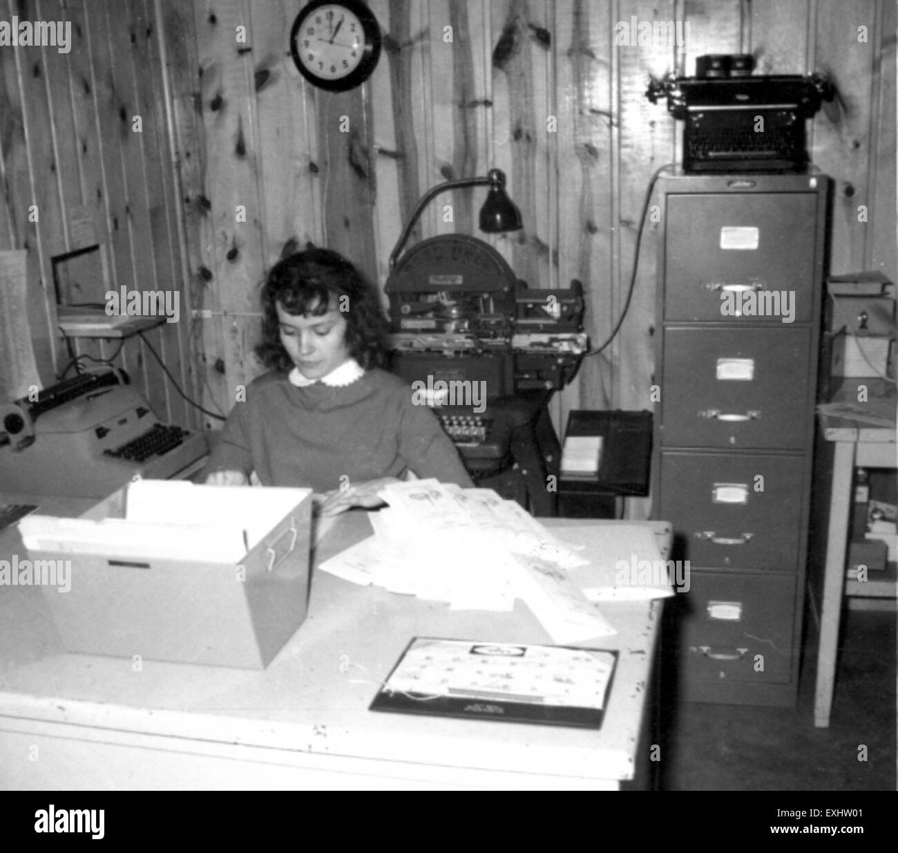 Willie Maust Works in the Frontier Office, 1964 1 Stock Photo - Alamy