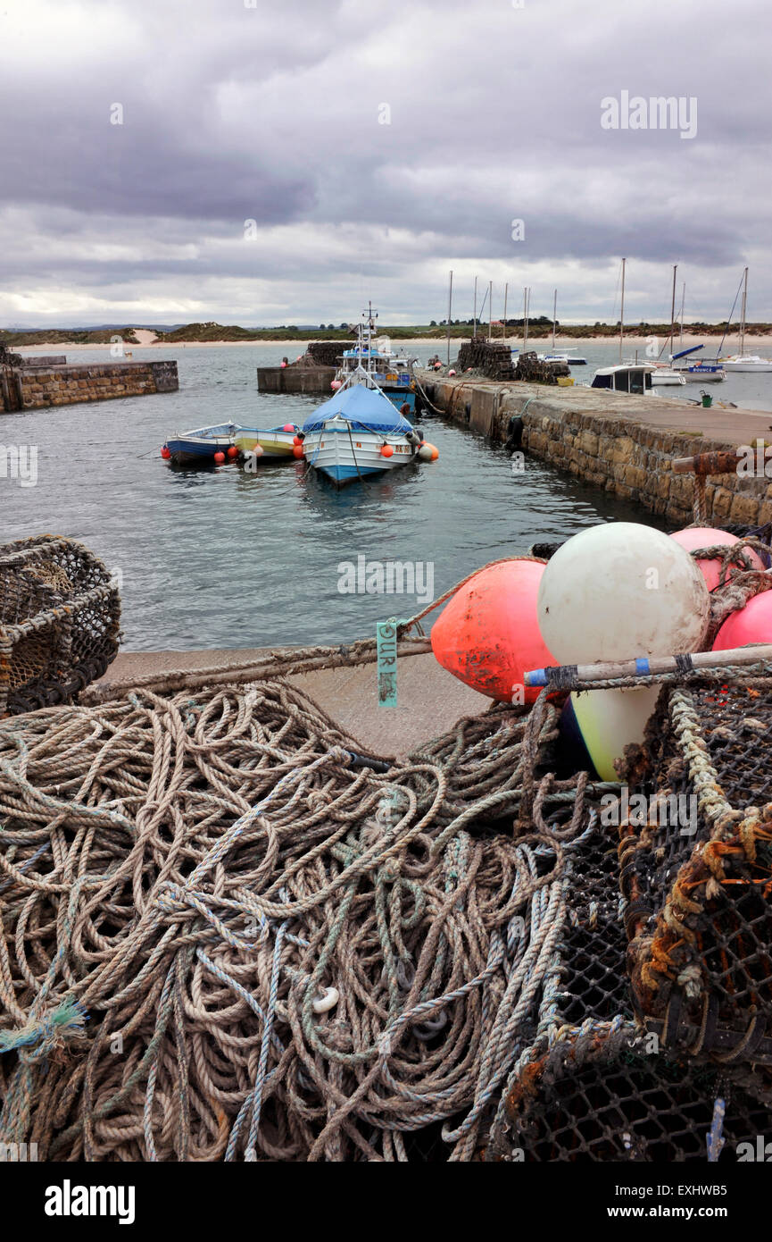 beadnell harbour northumberland Stock Photo - Alamy