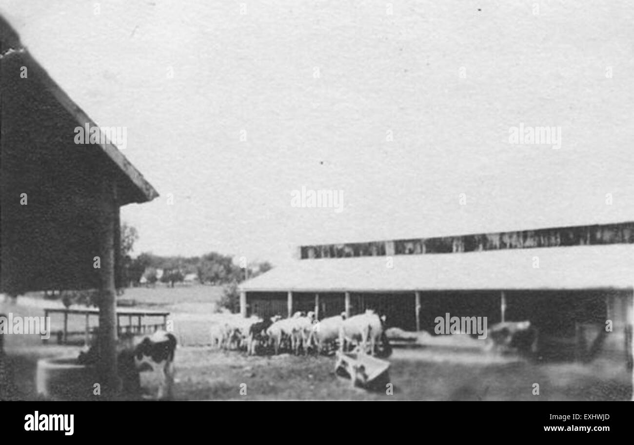 Traditional field barn barns exterior hi-res stock photography and ...