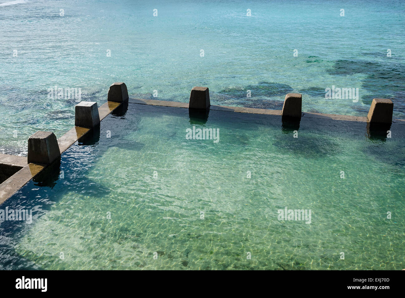 Ross Jones Memorial Pool, Coogee, Sydney, Australia Stock Photo - Alamy