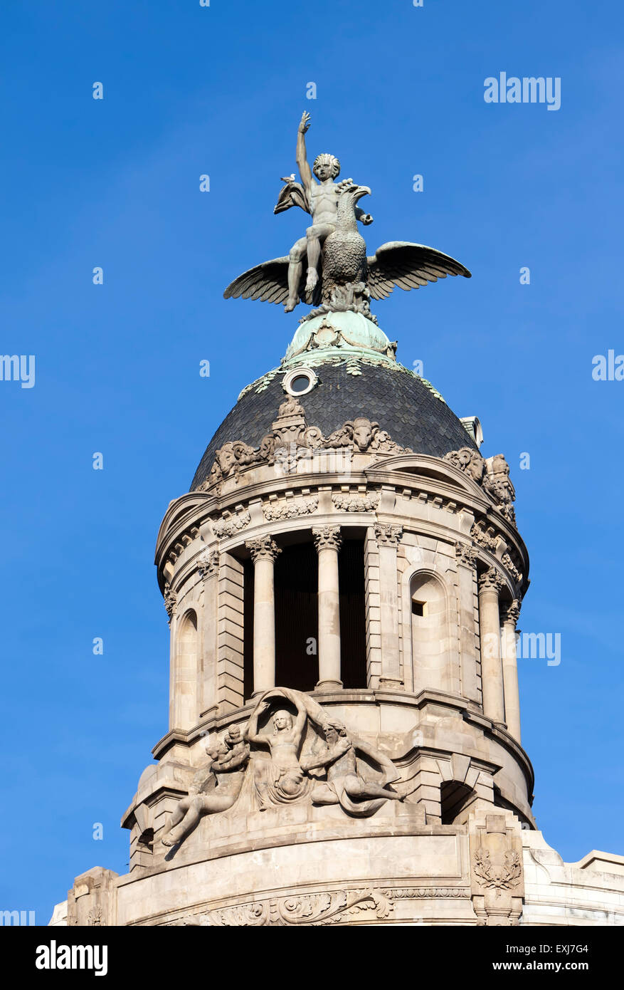 Spain barcelona ancient building hi-res stock photography and images ...