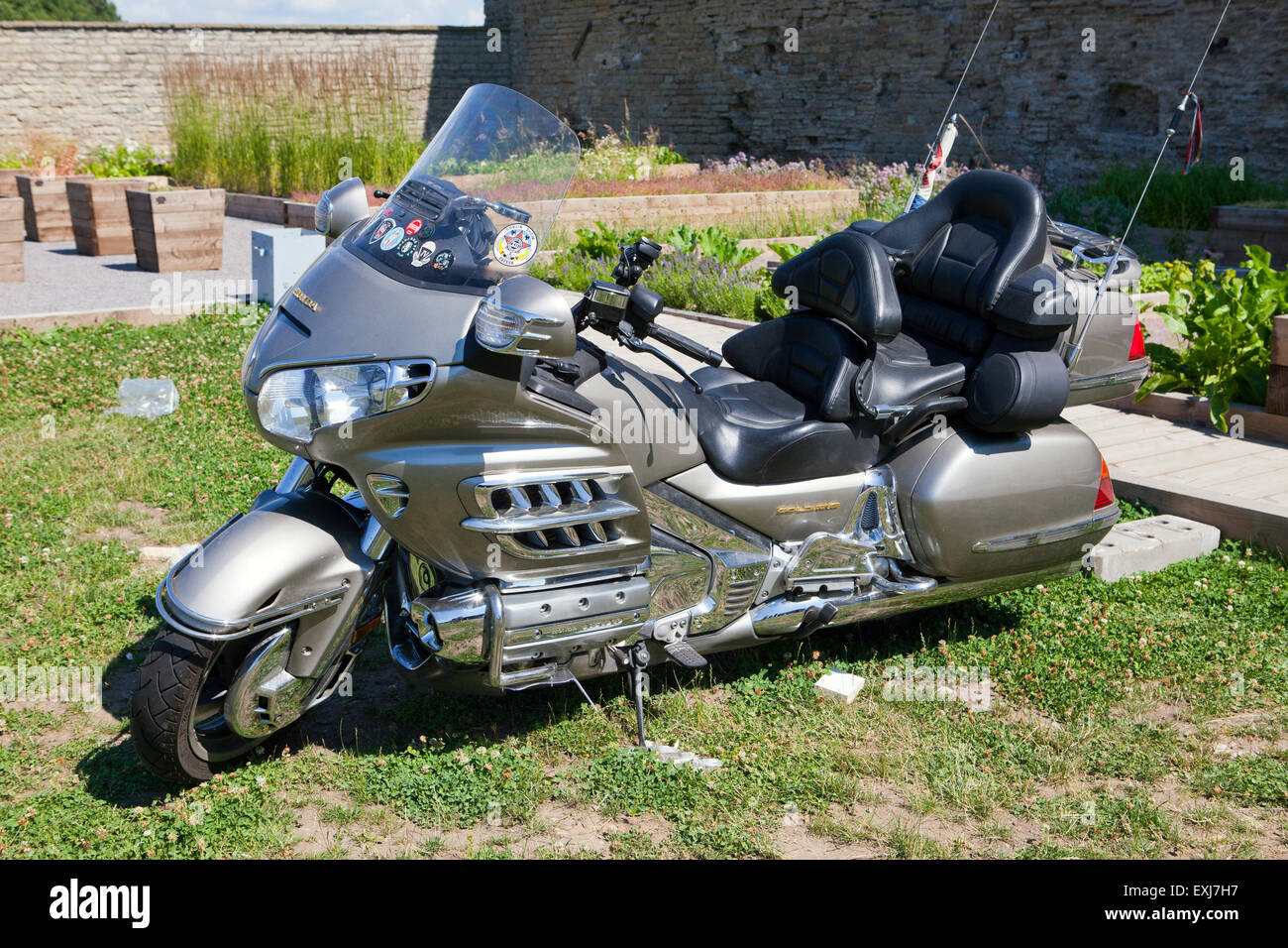 Show motorcycles NARVABIKE in the territory of fortress of July 18 ...