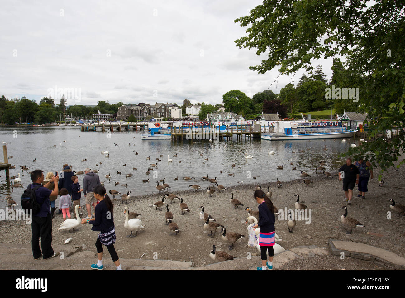 Lake Windermere Cumbria 14th July 2015 .UK Weather Lake Windermere suny ...