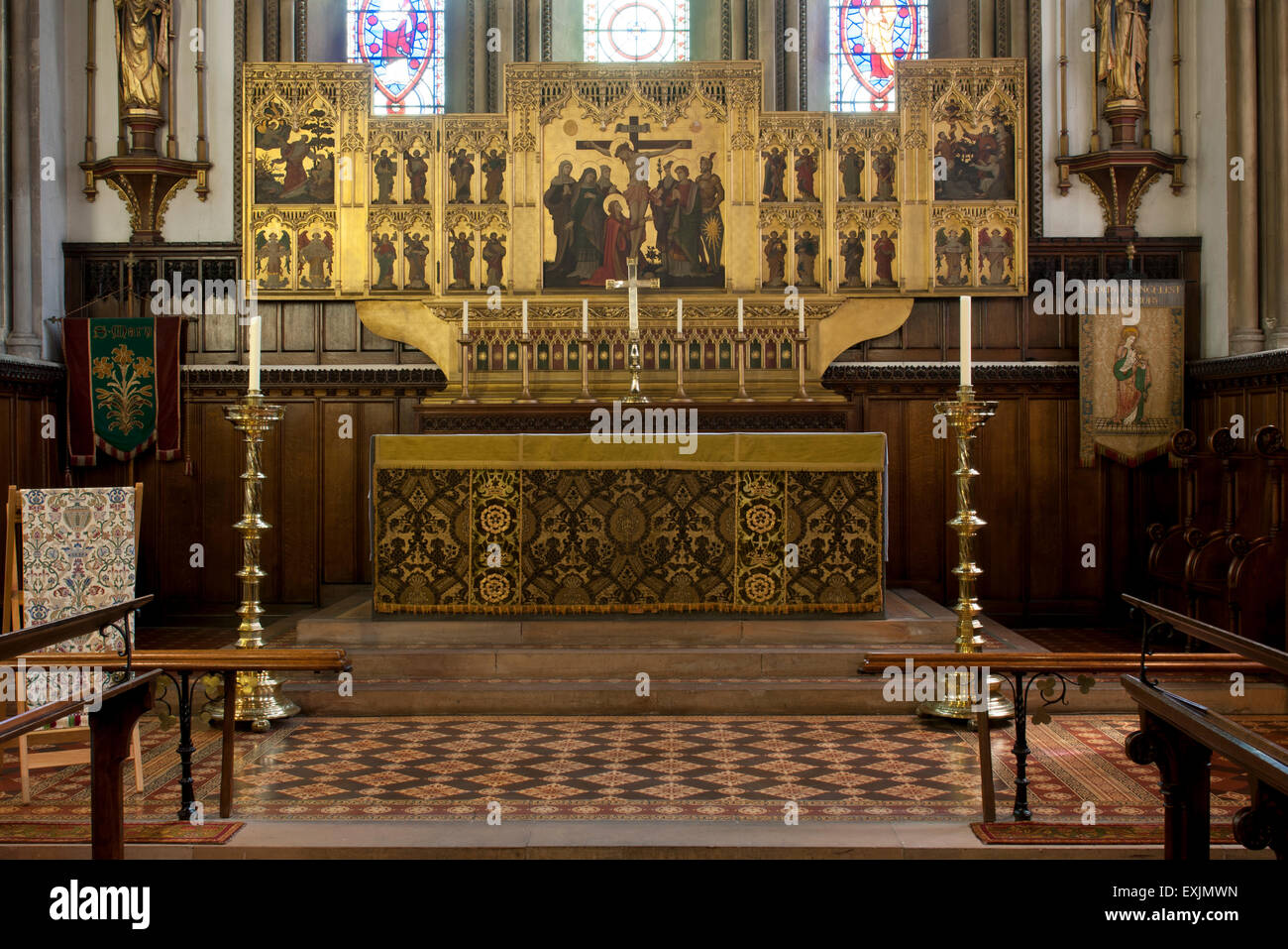 St marys church aylesbury buckinghamshire hi-res stock photography and ...
