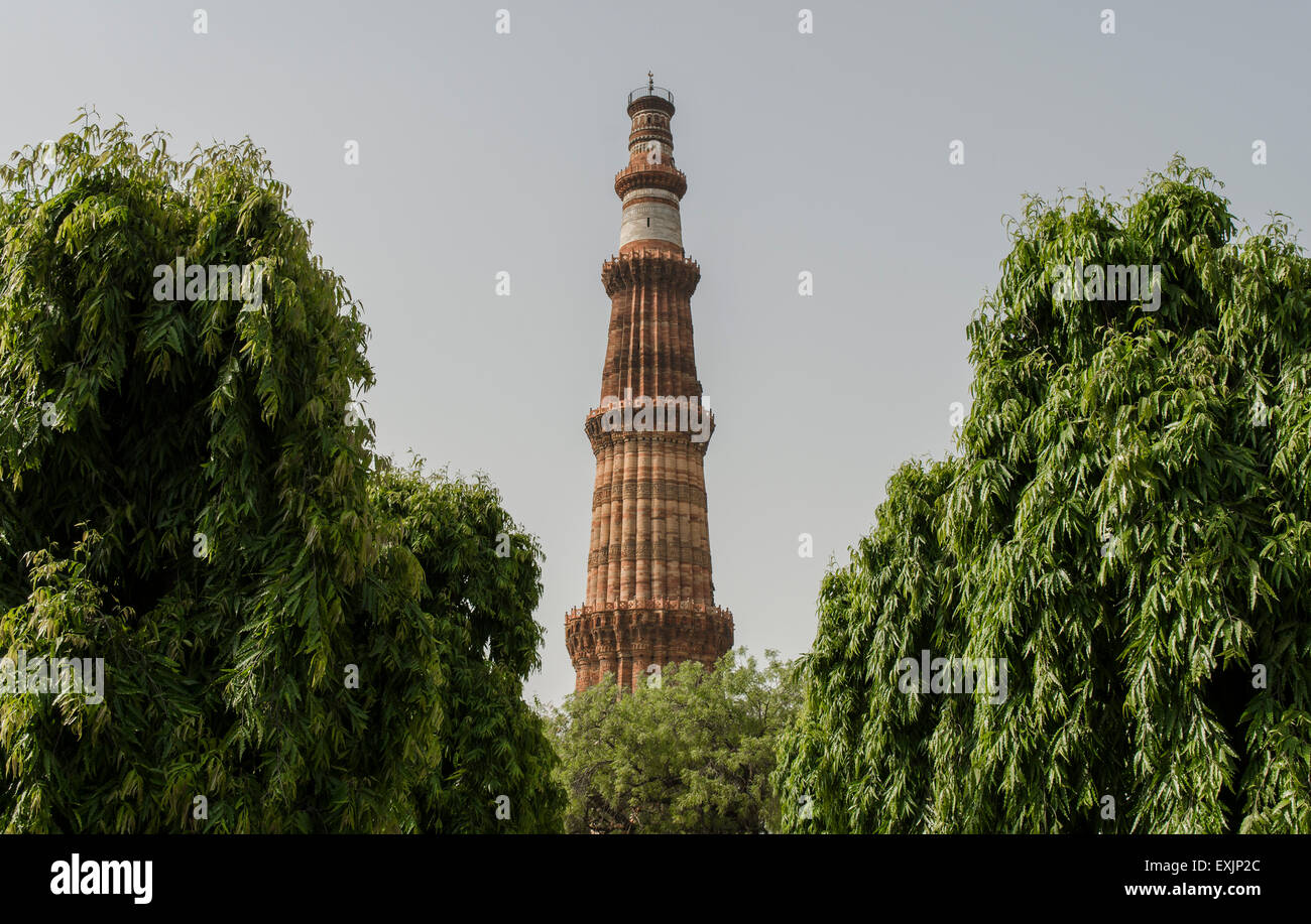 Qutub complex hi-res stock photography and images - Alamy