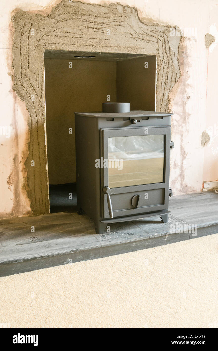 Installed stove hi-res stock photography and images - Alamy