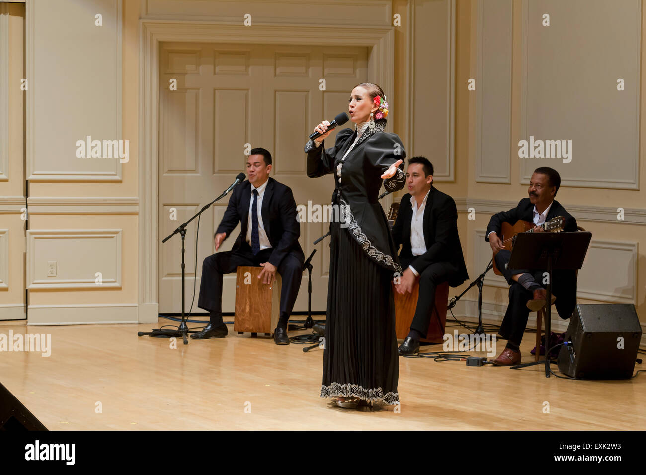 Julie Freundt, Peruvian folk music singer, on stage Stock Photo - Alamy