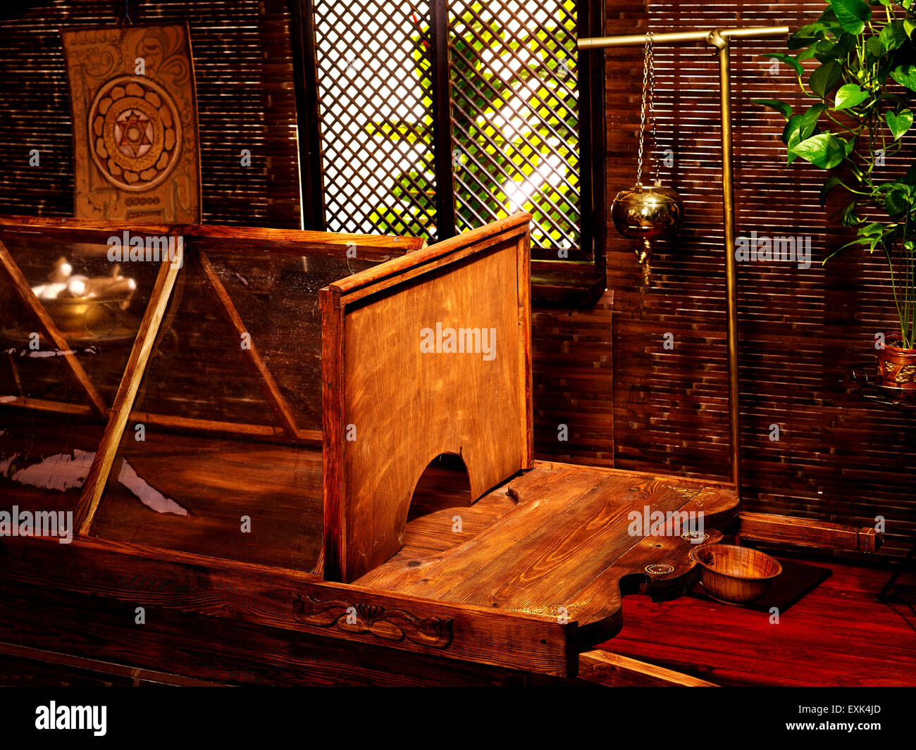 Hindu ayurveda massage sauna Stock Photo - Alamy