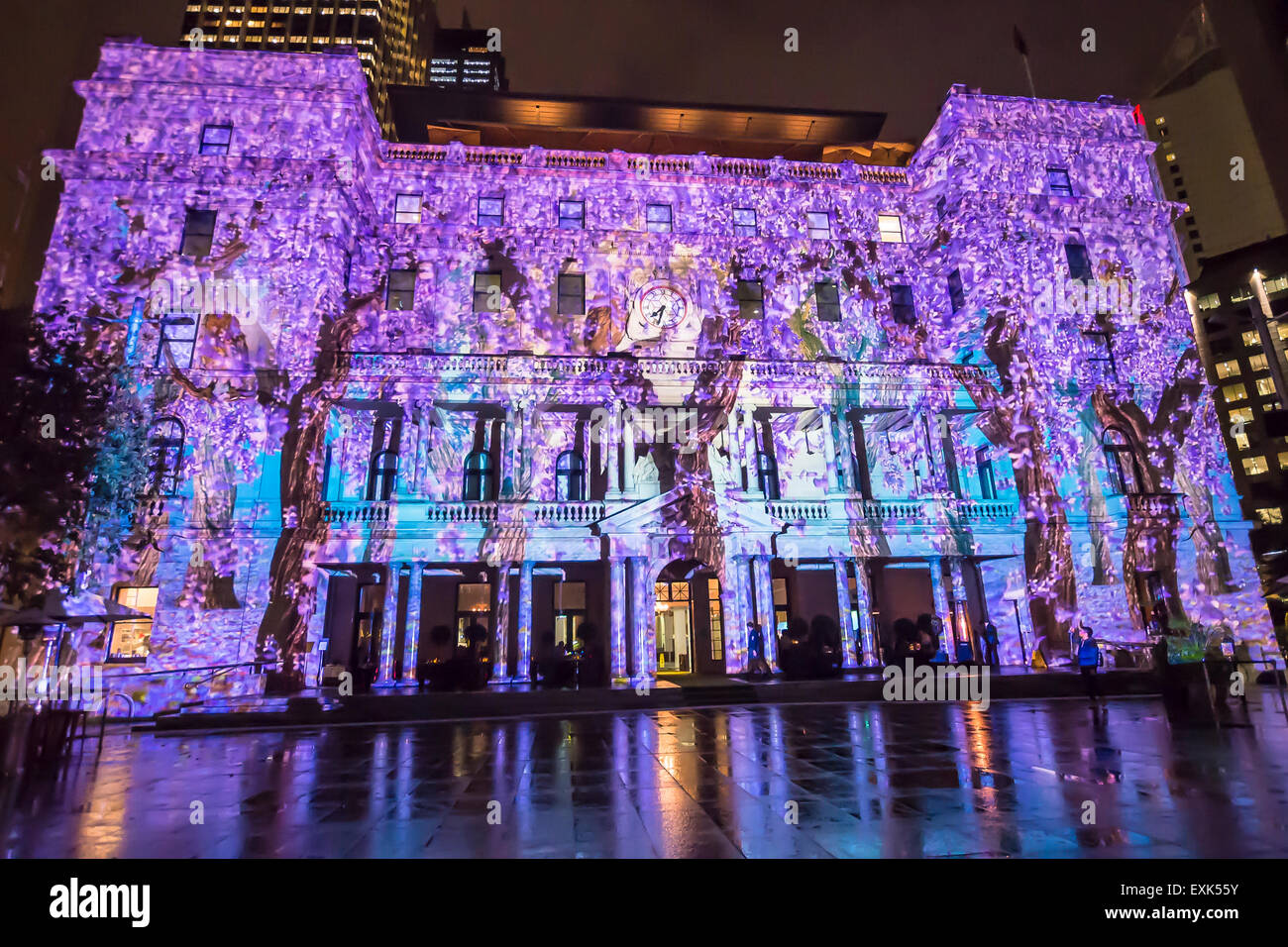 Vivid Festival, Light Installation, Customs House, Sydney, Australia ...
