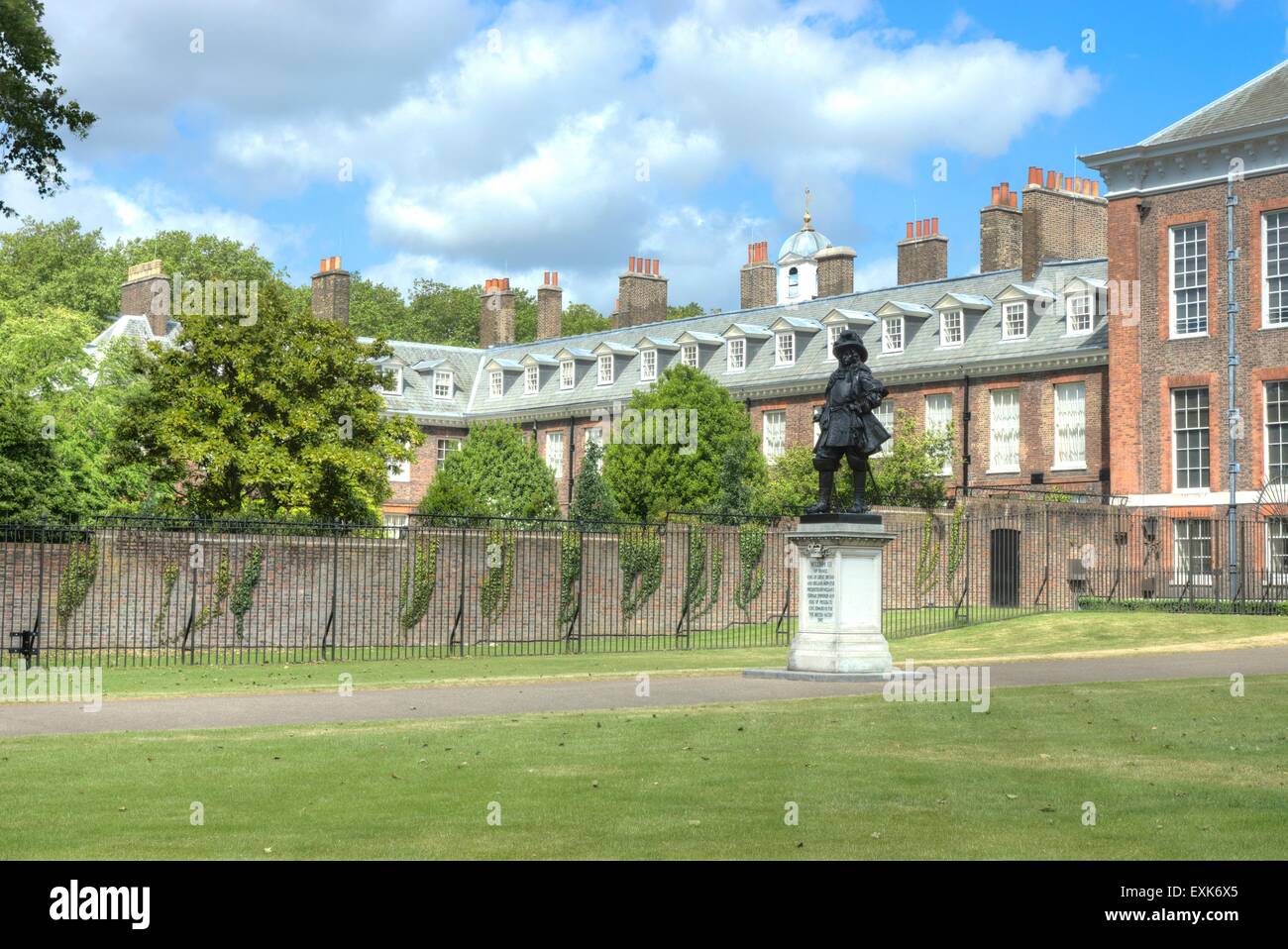 Statue prince hi-res stock photography and images - Alamy