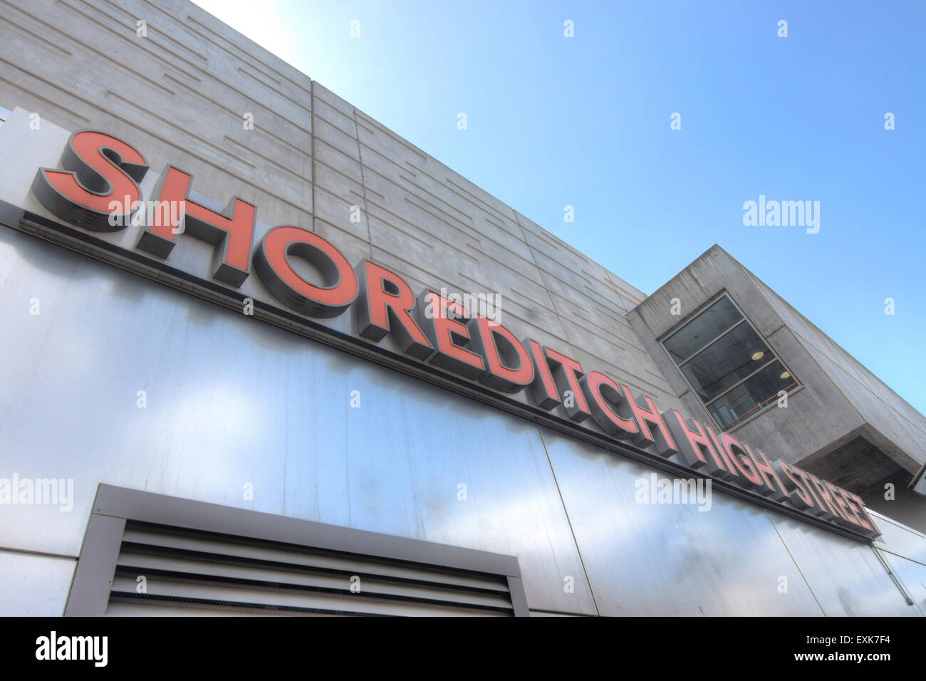 shoreditch station overground London transport Stock Photo - Alamy