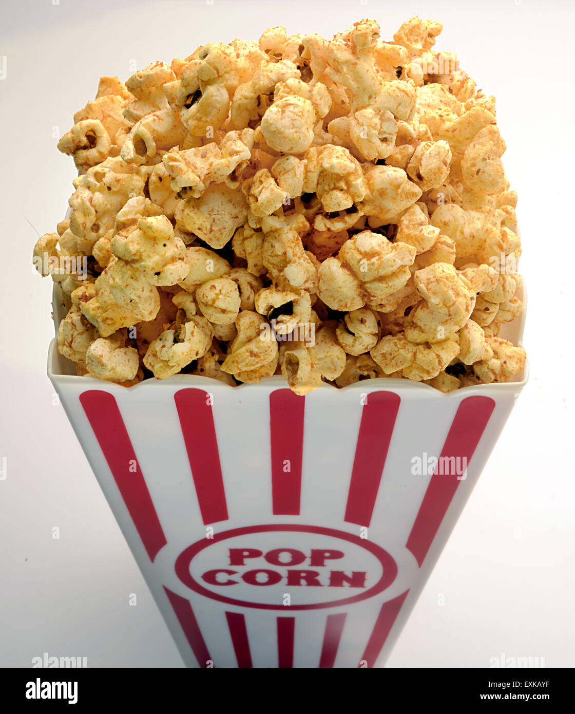 Popcorn hi-res stock photography and images - Alamy