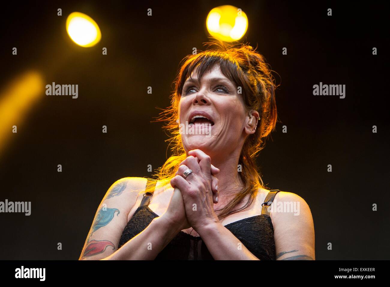 American rock singer beth hart hi-res stock photography and images - Alamy