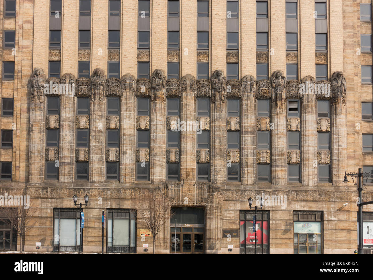 art deco building in Newark NJ Stock Photo - Alamy