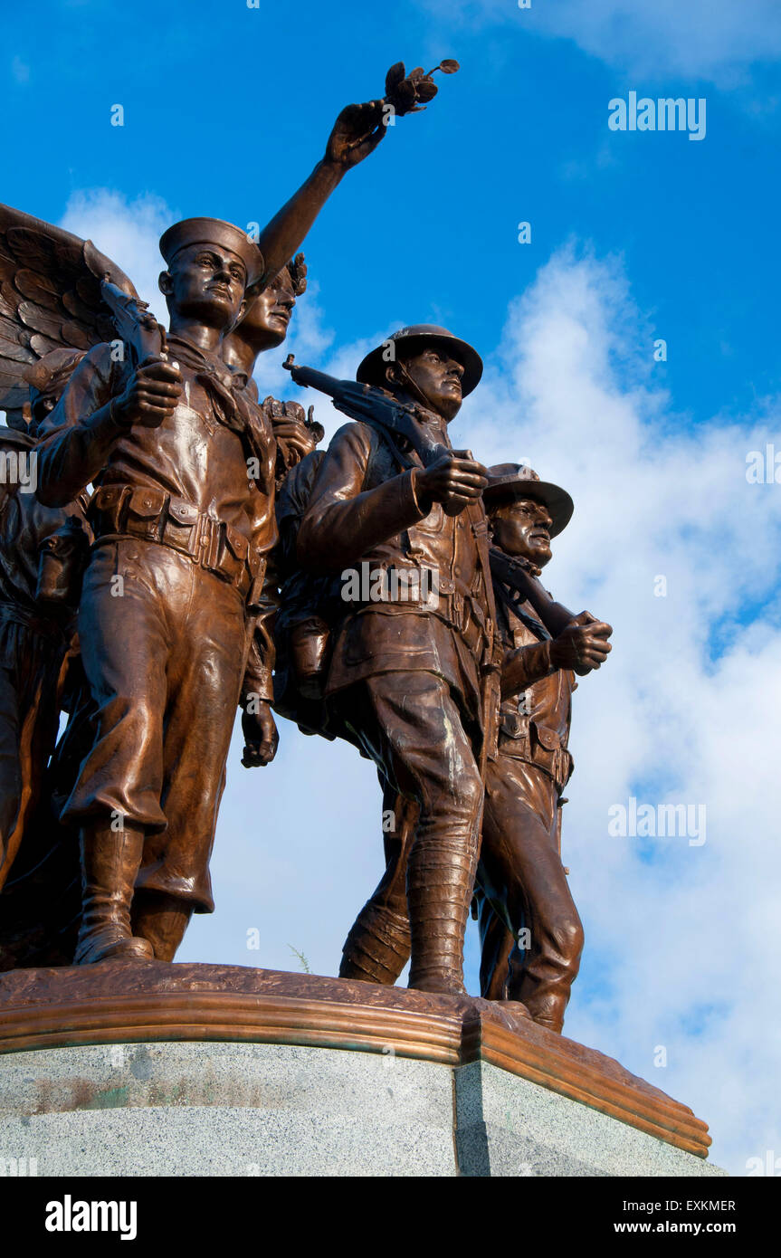 Winged victory bronze statue hi-res stock photography and images - Alamy