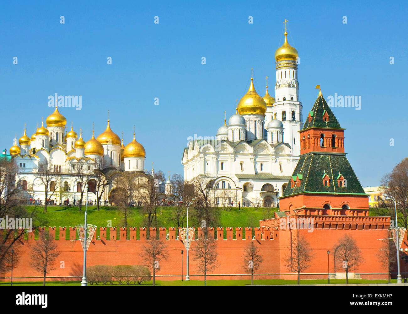 Moscow, Kremlin fortress with Archangel, Annunciation and Assumption ...