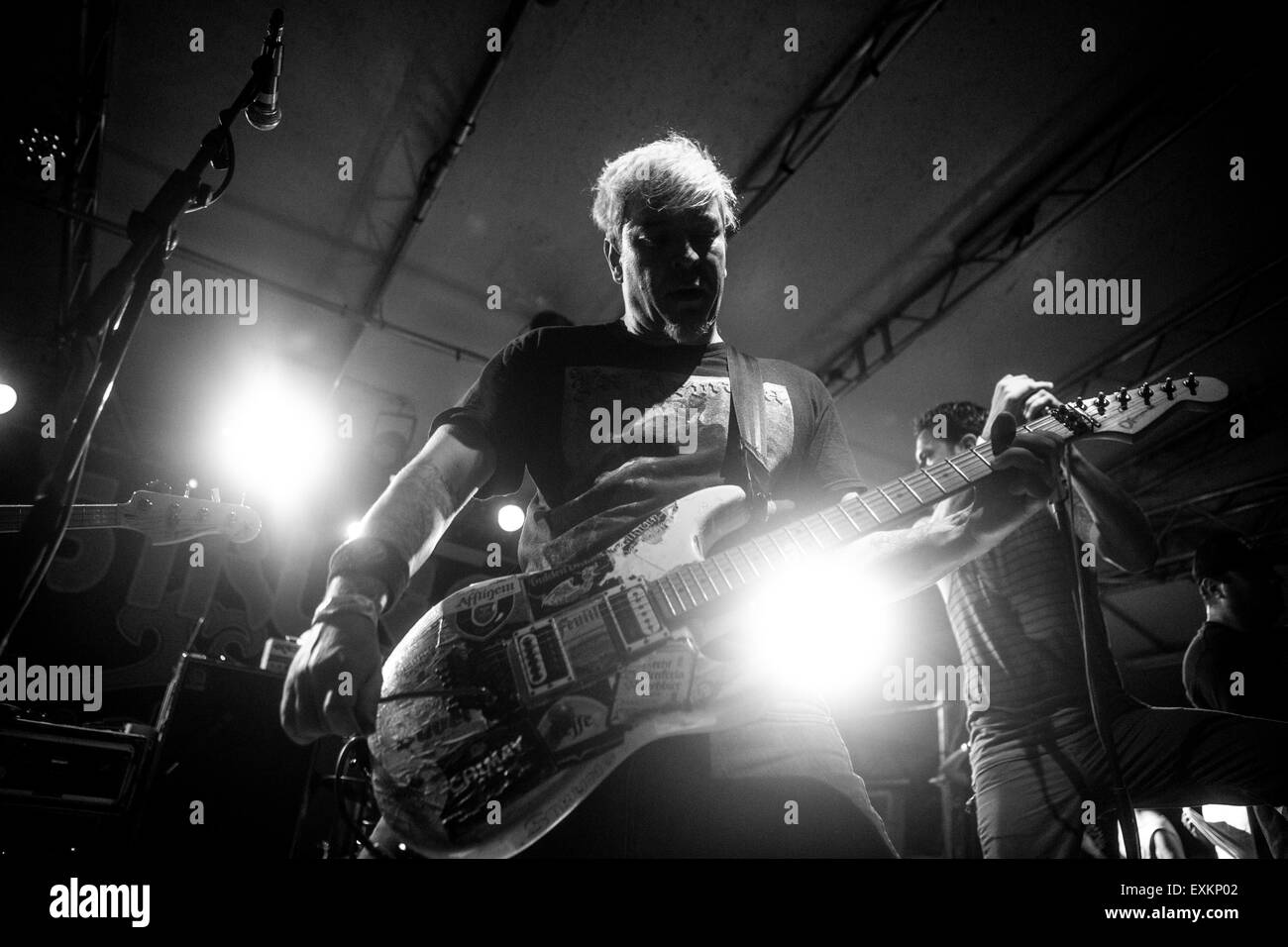 Strung out hi-res stock photography and images - Alamy