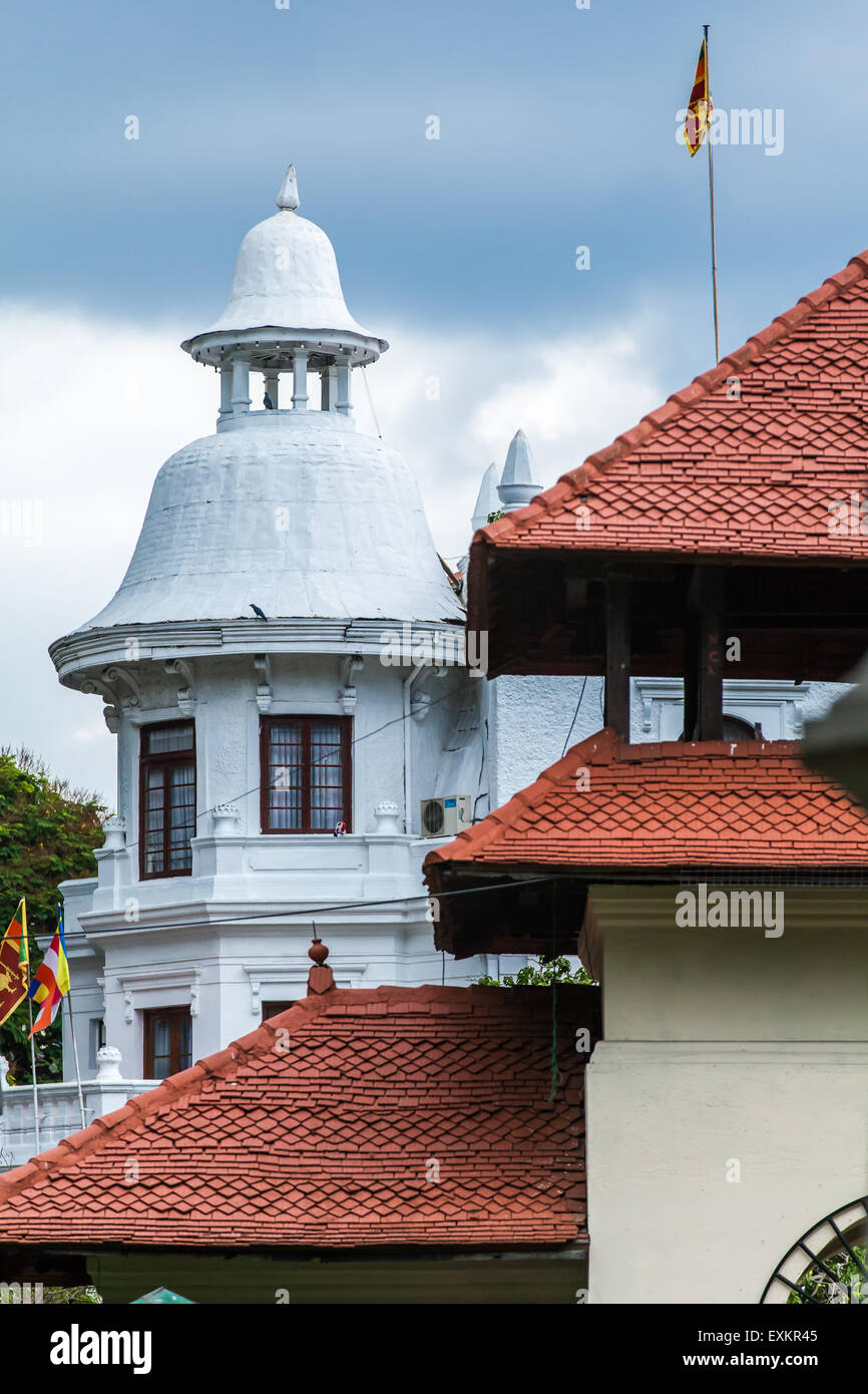 Sri Lanka Dalada Maligawa Stock Photo - Alamy