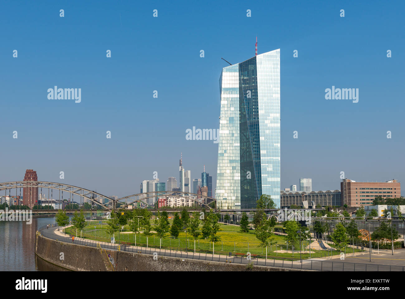 The new European Central Bank, ECB, in front of Skyline, Frankfurt am ...