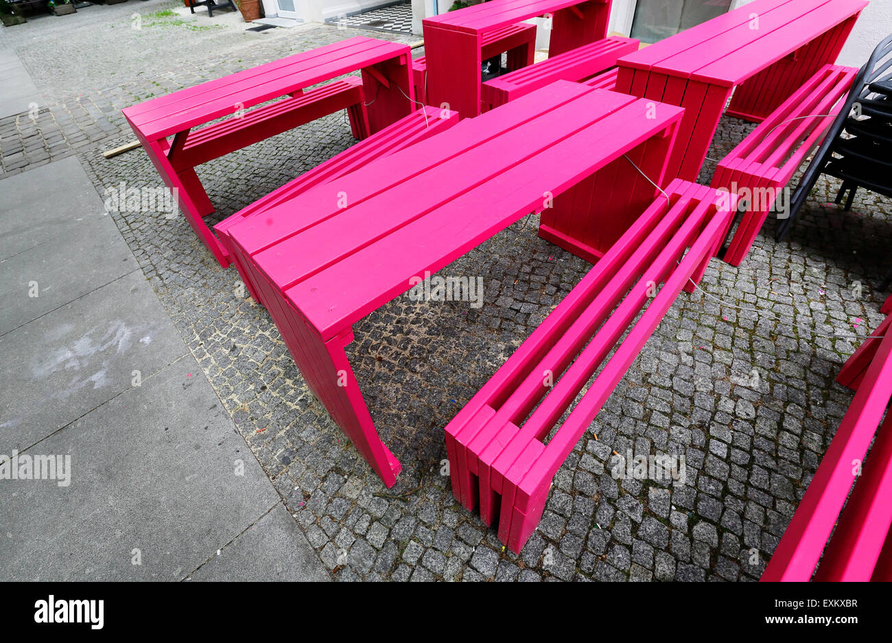 Berlin pink tables and benches Stock Photo - Alamy