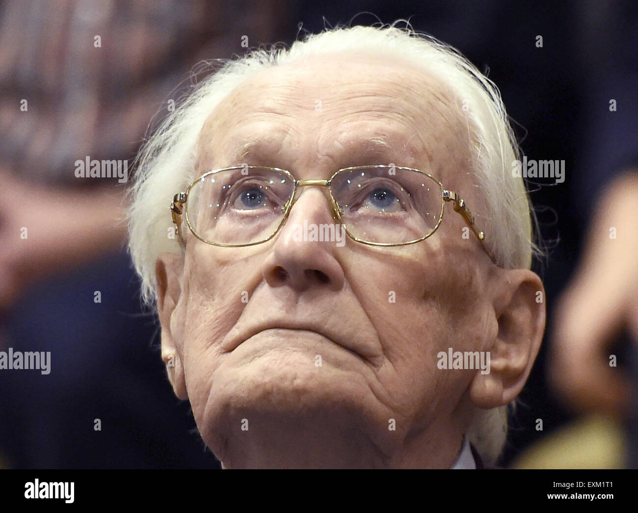 Luenenburg, Germany. 15th July, 2015. Defendant Oskar Groening waits ...