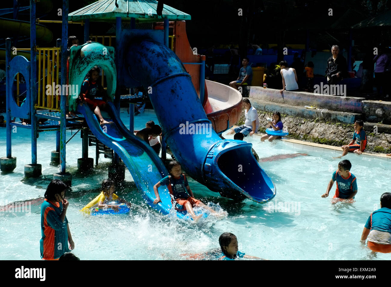 Kids pools hi-res stock photography and images - Alamy