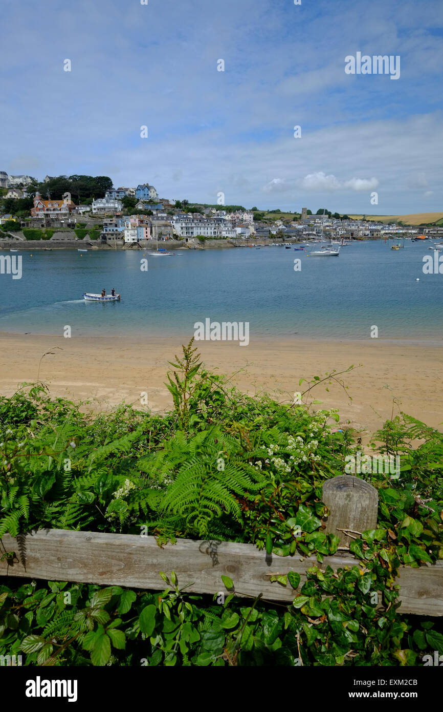 Salcombe, Devon, UK. View of Salcombe from East Portlemouth Beach Stock ...