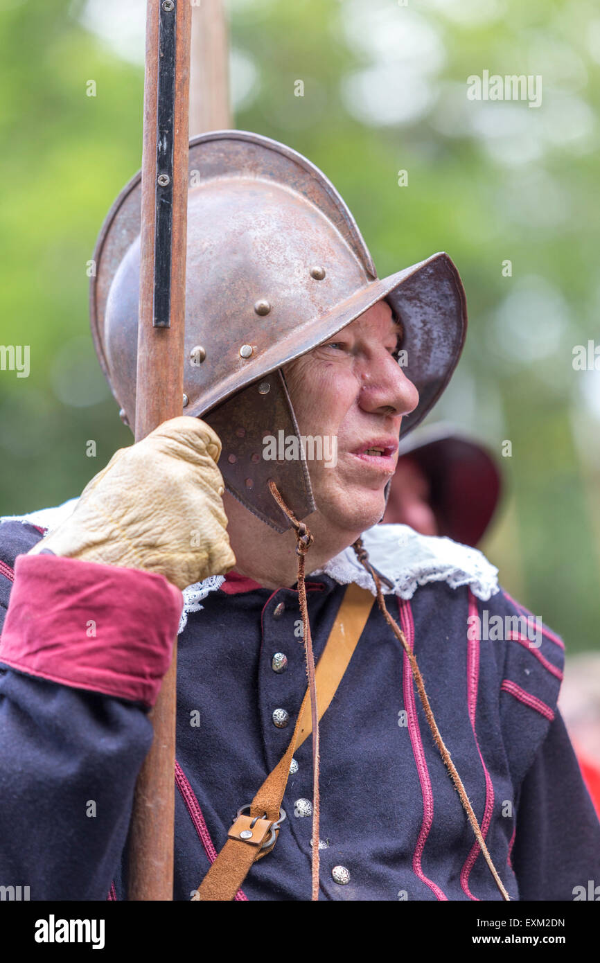 Battle of naseby reenactment hi-res stock photography and images - Alamy
