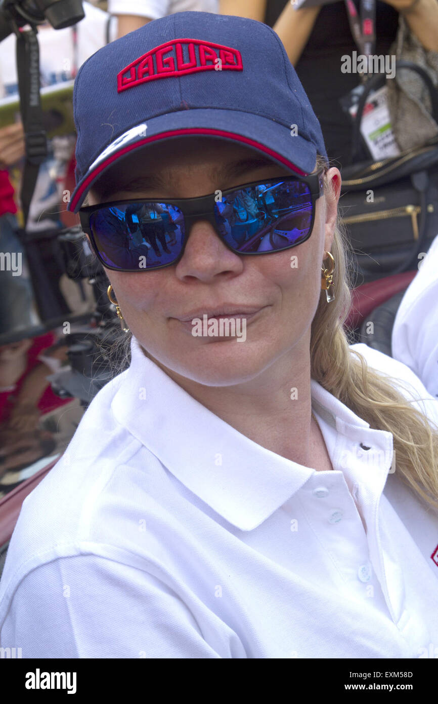 Jodie kidd models hi-res stock photography and images - Alamy