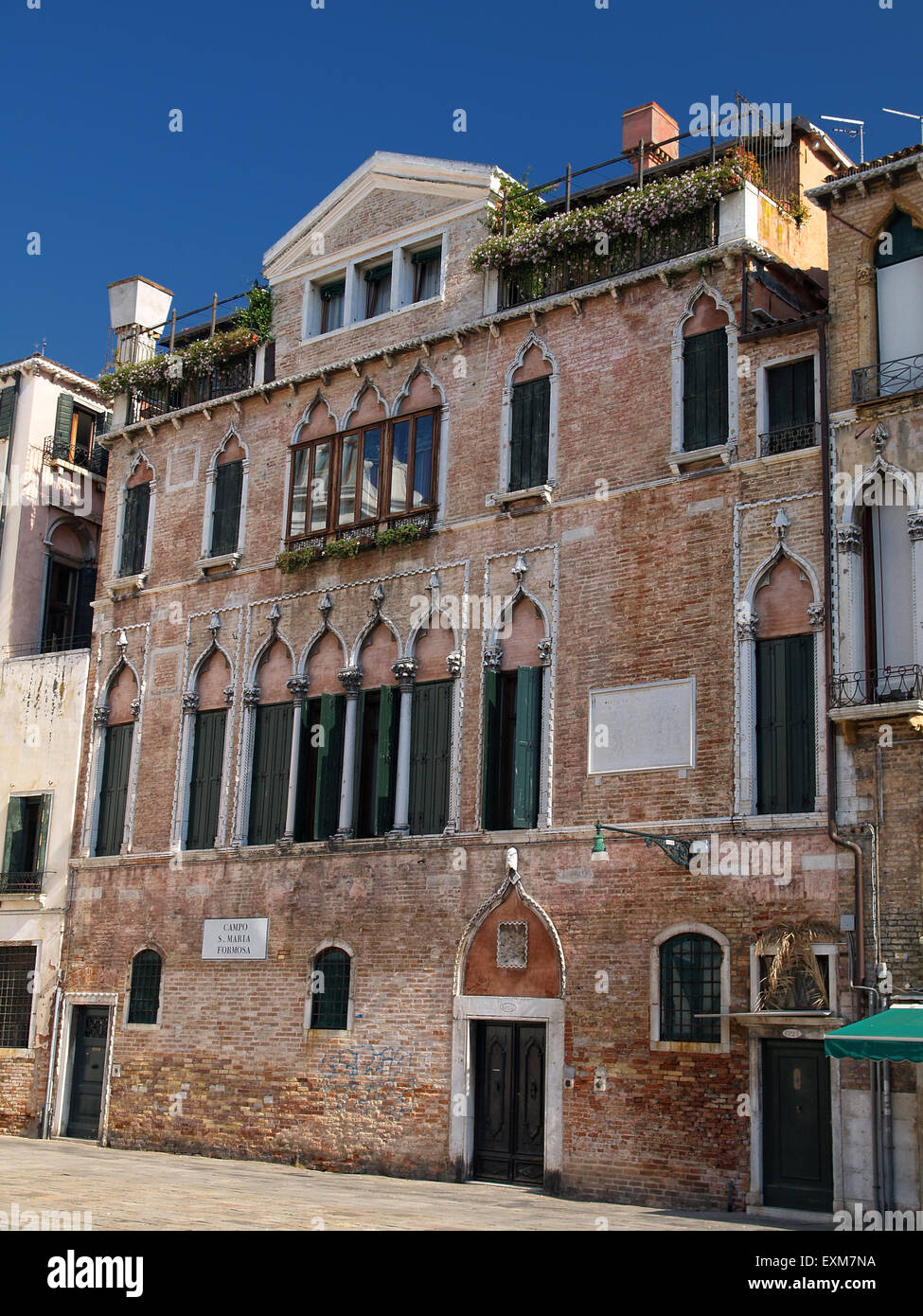Windows venice hi-res stock photography and images - Alamy