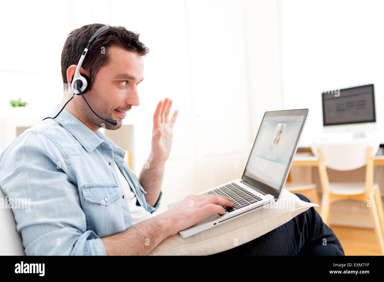 Videocall view hi-res stock photography and images - Alamy