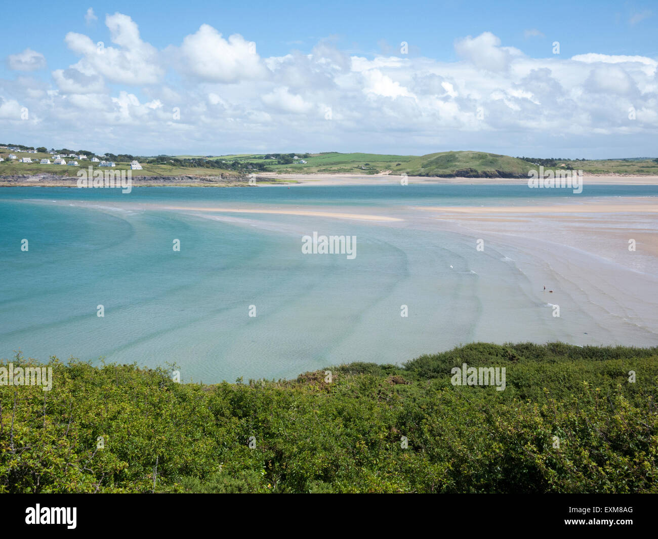 A view across the River Camel estuary showing the Doom Bar sandbank at ...