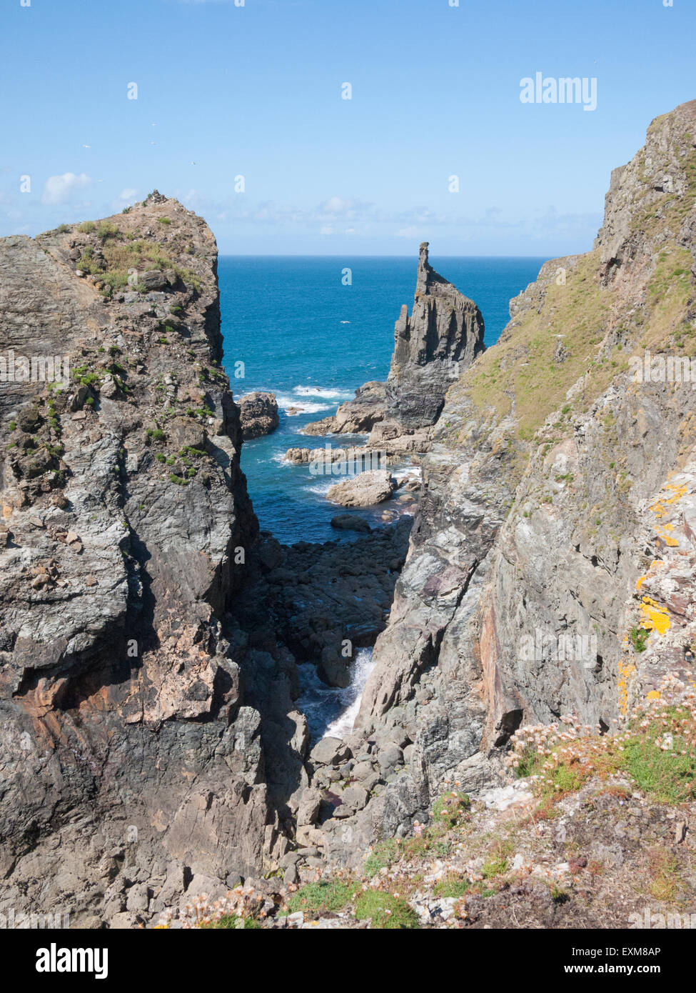 Geology of north cornwall coast hi-res stock photography and images - Alamy